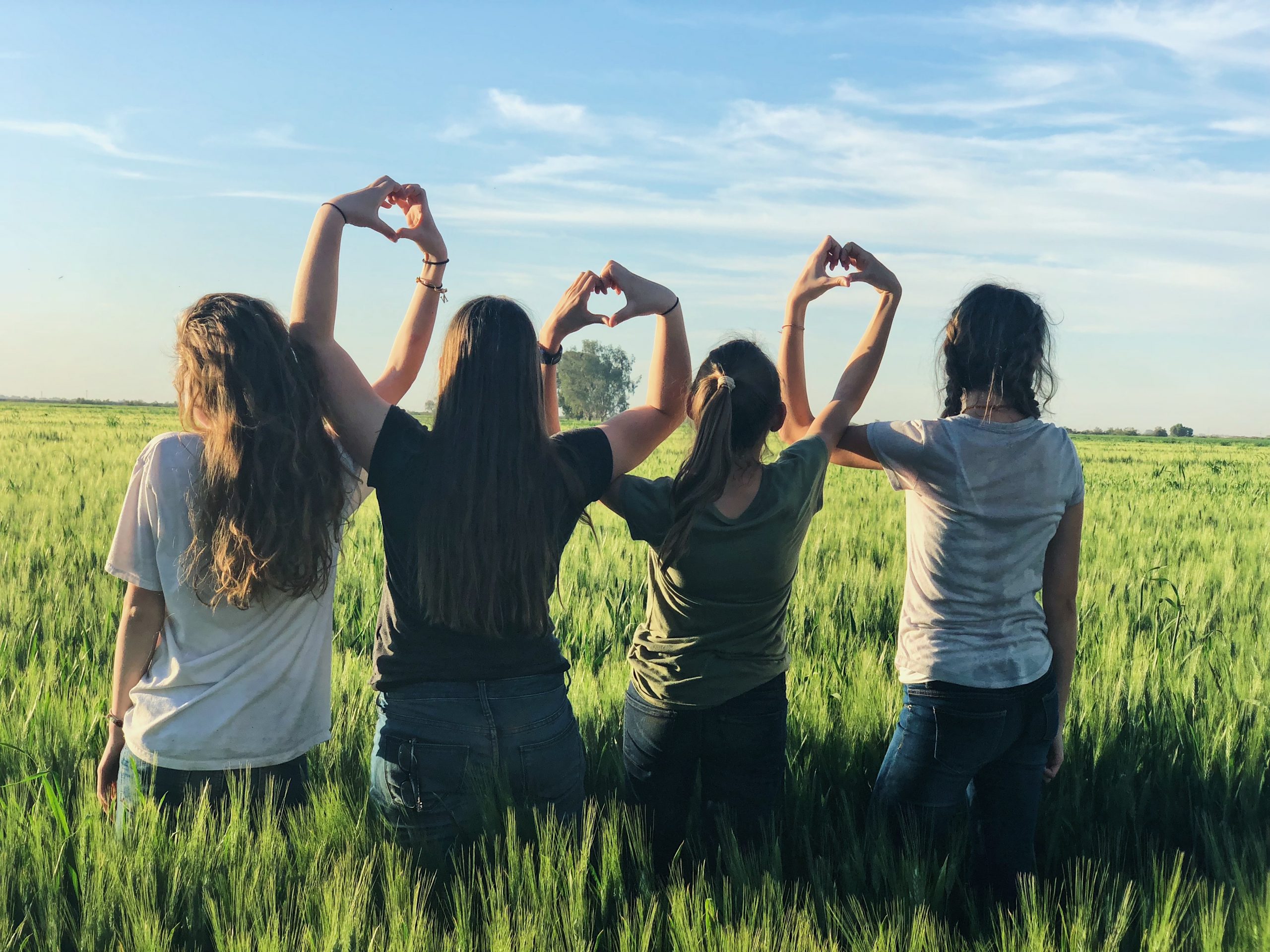 4 Ways to Develop God-Centered Friendships in a Me-Centered World - The ...
